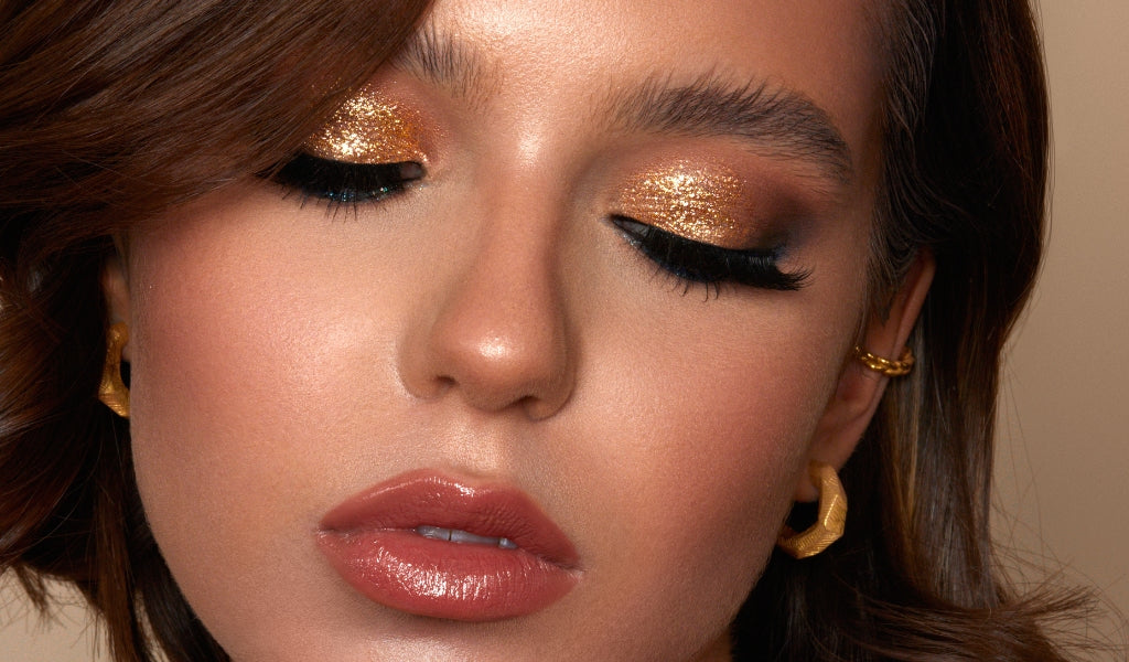 The Make-up of a Showgirl: Tips for the Sparkly Look – PURISH