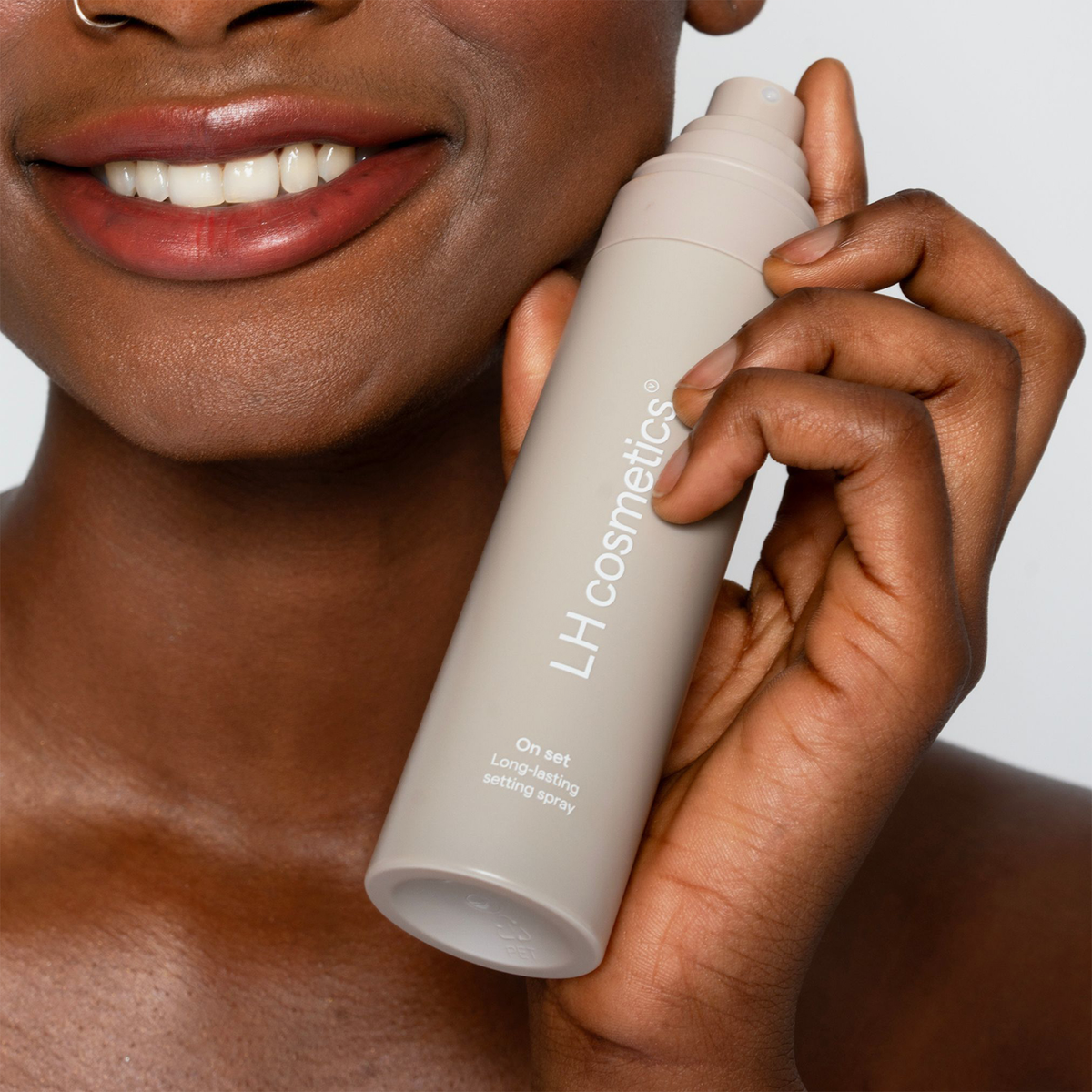 On Set - Long-Lasting Setting Spray LH Cosmetics | PURISH