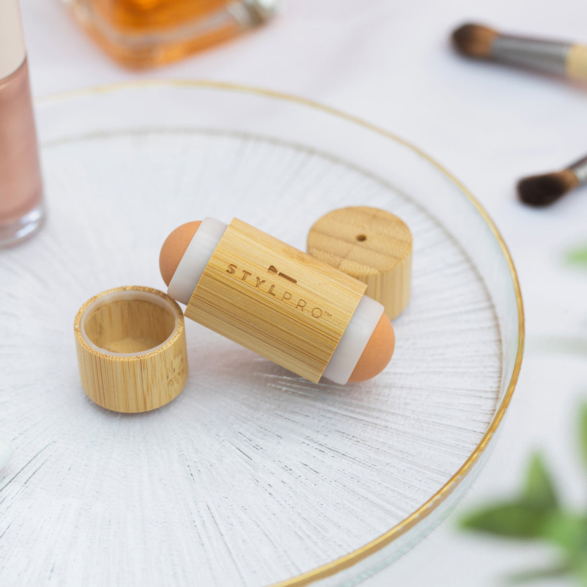 Bamboo Volcanic Oil Absorbing Roller STYLPRO | PURISH